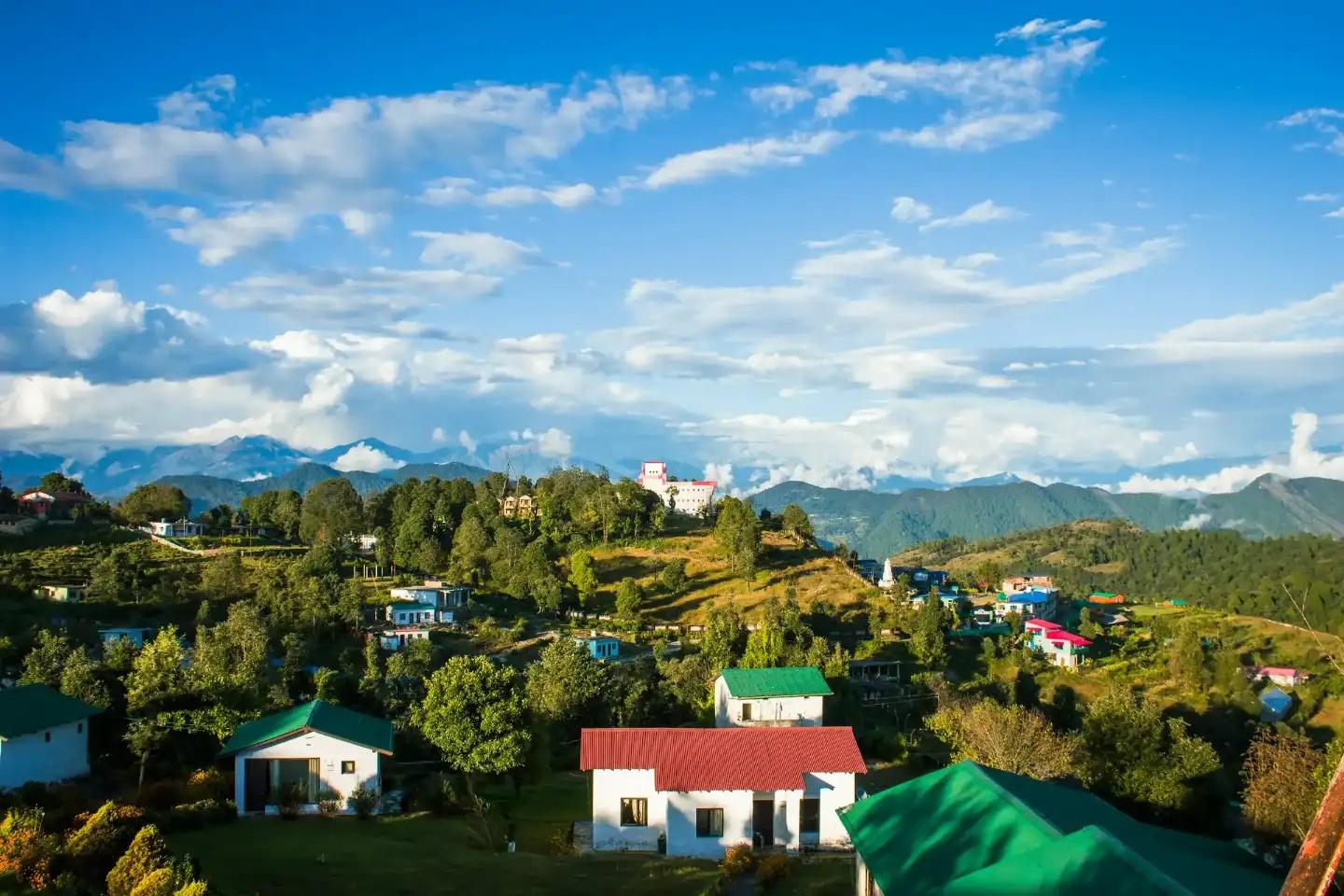 Jeolikot Tour Package – 4N/5D | ₹18,500 | Antriksh Travel